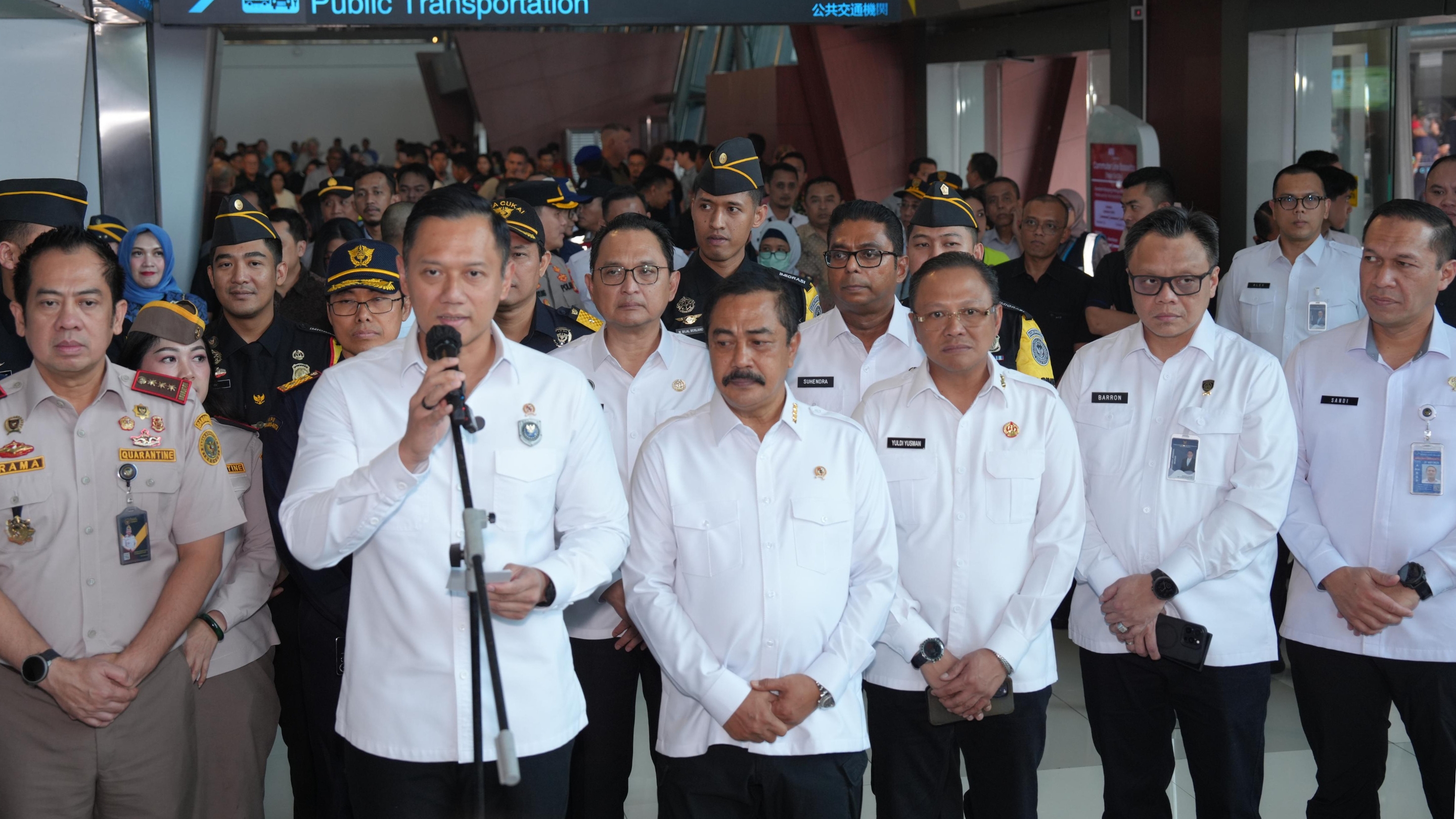 Ditjen Imigrasi Buka Hotline Bagi Masyarakat yang Ingin Melaporkan Aktivitas Orang Asing ...